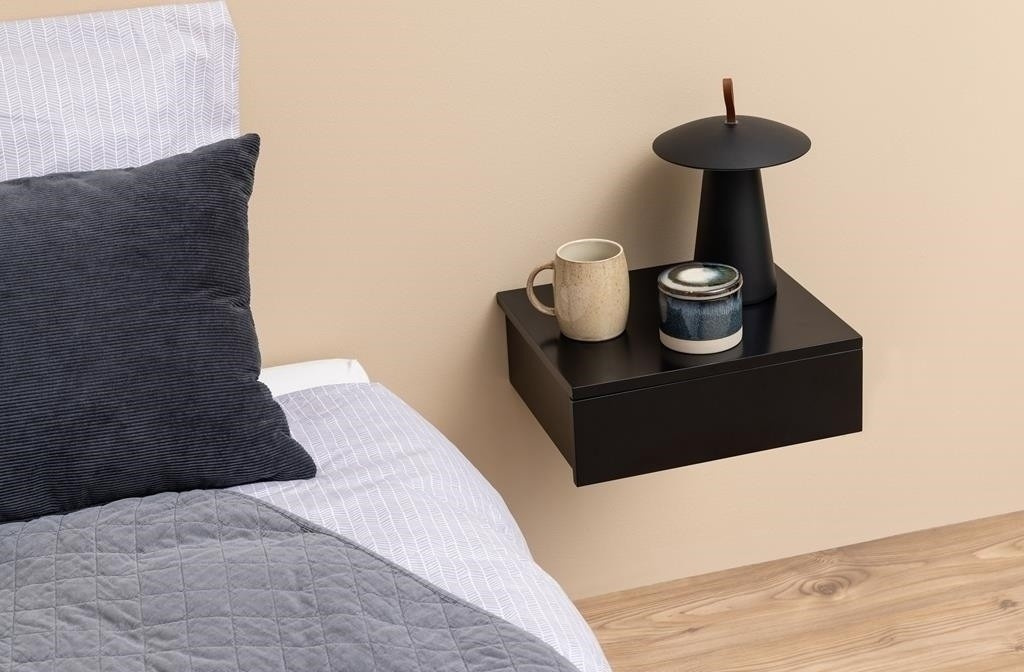 Závesný nočný stolík Avignon čierny - Nábytok Pegas